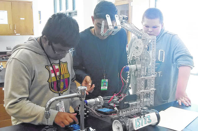 NHS receives robotics grants | Newberry Observer