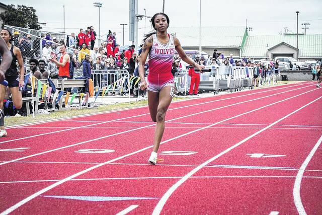 Wolves off and running in the COROS Collegiate Challenge | Newberry ...